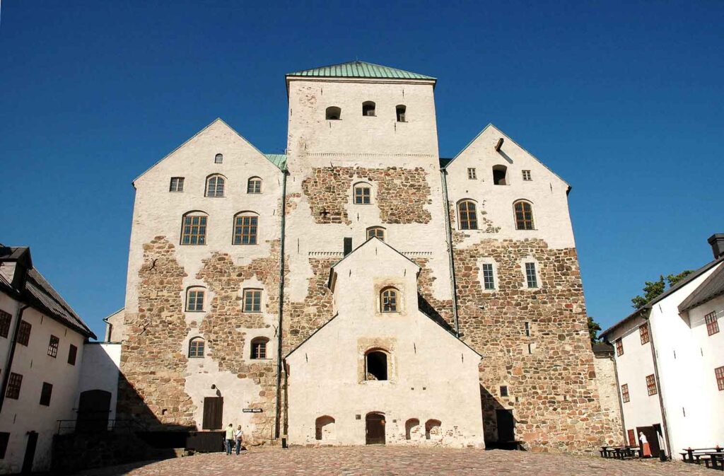 Visit Turku. A day trip from Helsinki - Scandi Travel Tour Operator